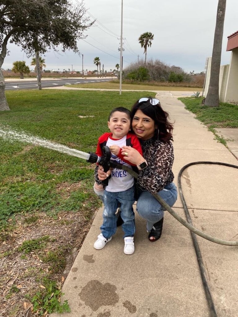 MDA Welcomes National Volunteer Month with Gratitude - Quest | Muscular ...